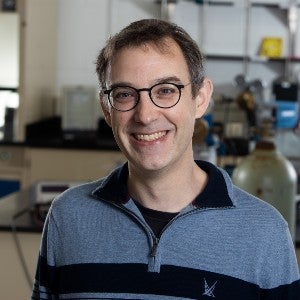 Lauded theoretical chemist and alumnus speaks at 2024 Student Scholars Symposium | Lipscomb ...